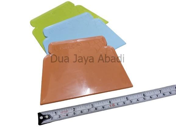 Jual Kape Plastik 5" 7" 9" Skrap PVC Julio Alat Dempul Serbaguna Warna ...