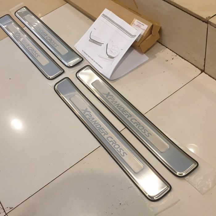 Jual Scuff Plate Original Mitsubishi Xpander Cross tahun 2019 ...