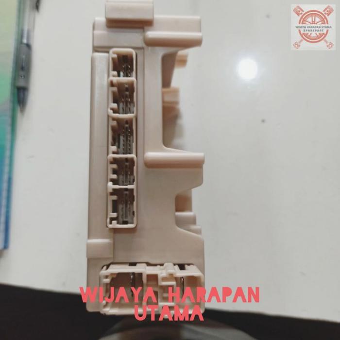 Jual Sell Box Sekring Block Assy Fuse Box Toyota Hilux Revo Thn 2015 ...