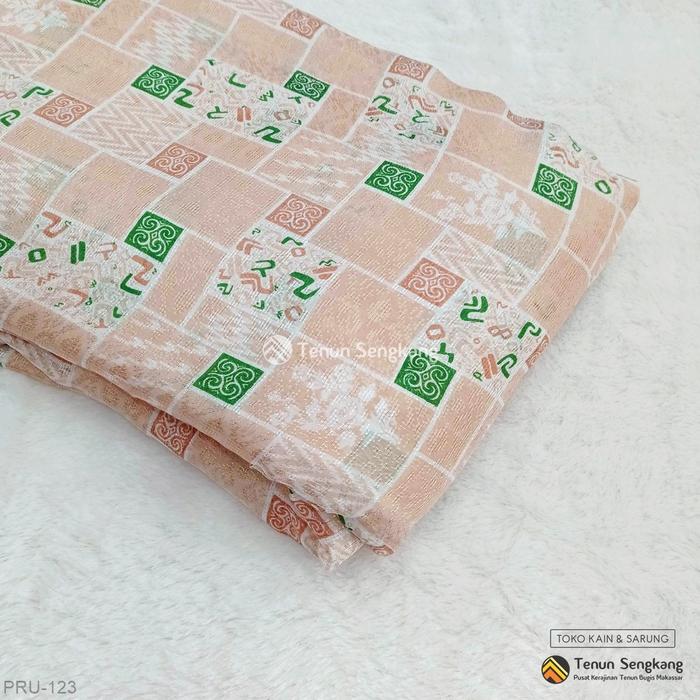 Jual Kain Tenun Dobby Batik Sutra Bugis Makassar - Tenun Sengkang PRU-123 - Kota Makassar ...