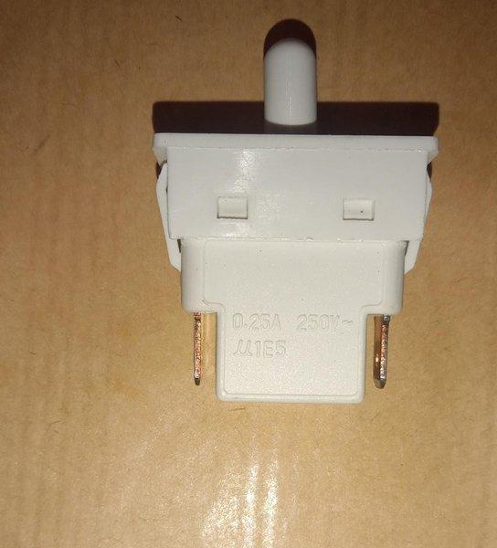 Jual Switch Saklar Pintu Lampu Kulkas Dispenser Polytron Original ...