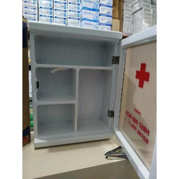 Jual Kotak P3K Dinding 4 Ruang / Kotak P3K / Kotak Obat / Kotak P3K ...