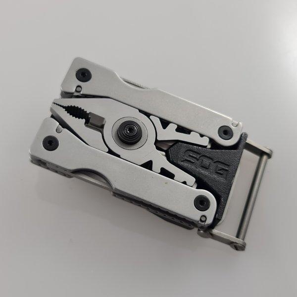 Jual Original SOG SYNC 1 belt buckle multitool EDC knife zt leatherman ...