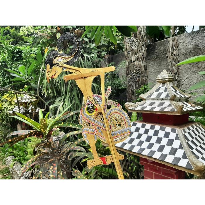 Jual Wayang Kulit ASLI Arjuna Emas Halus Ukuran Standar Dalang - Kab ...
