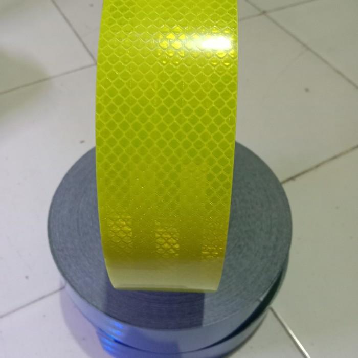 Jual 👍 Sticker Reflektor / Scotlight / Pemantul Cahaya / Stiker Mobil ...