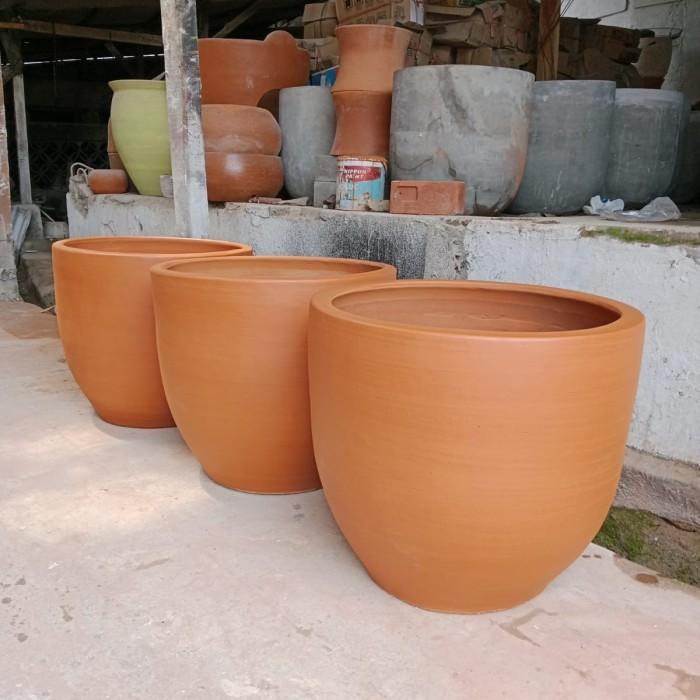 Jual POT BESAR ,POT TANAMAN DARI GERABAH TANAH LIAT D60 - terakota ...