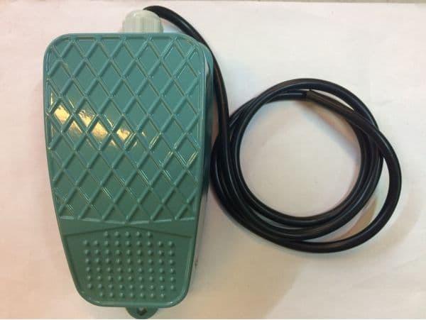 Jual Foot Switch CFS-3 10A 220VAC Besi Premium - Jakarta Utara - ASIAN ...