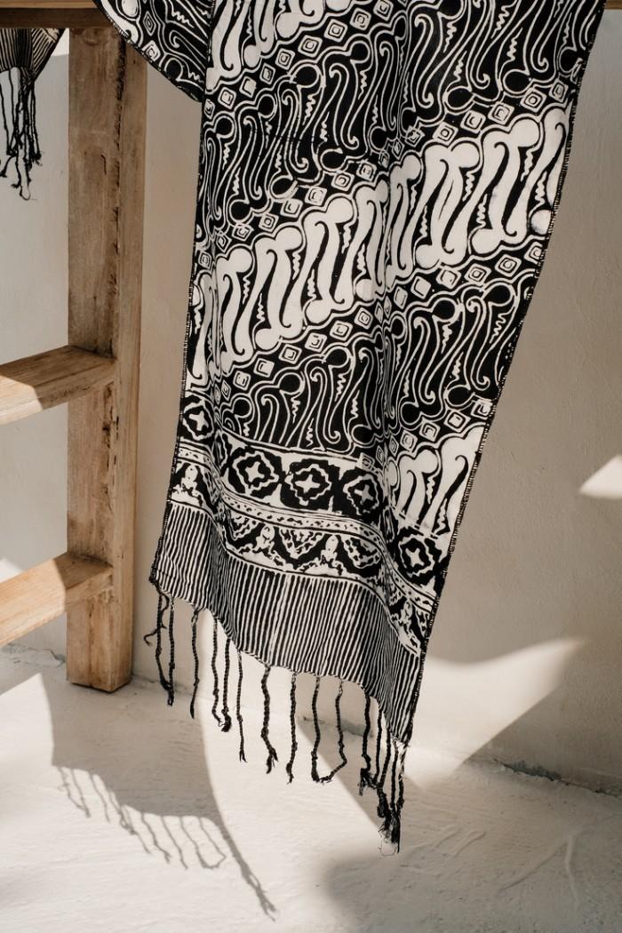 Jual Scarf Batik TCE Parang Black - Jakarta Barat - Batik Ratu ...