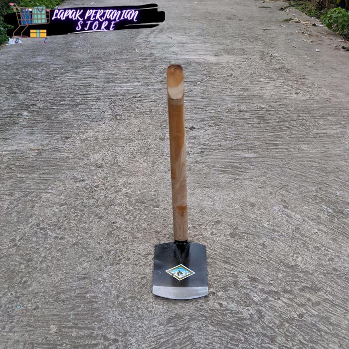 Jual Cangkul Siap Pakai Murah Ukuran Sedang Gagang Kayu Pengaduk Semen ...