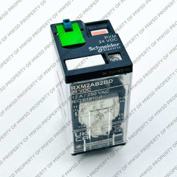 Jual SCHNEIDER RELAY PLUG IN 2CO 12A DENGAN LED 24VDC RXM2AB2BD - Jakarta Pusat - MEGALISTRIK 3 ...