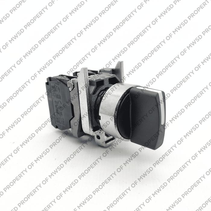 Jual SCHNEIDER SELECTOR SWITCH 2 POSISI 2 NO KEPALA BESI STAY PUT ...