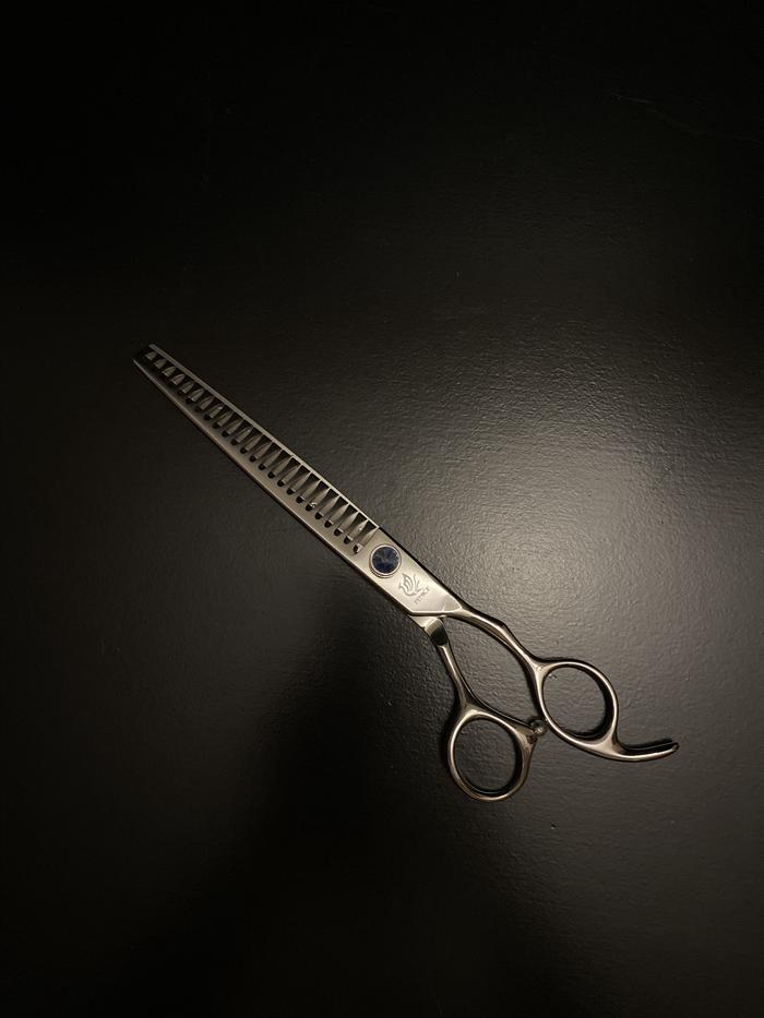 Jual Fenice Gunting Sasak Lurus Besar FEBB Mata Biru 7.5in Salon Hewan ...