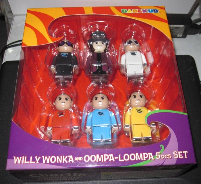 Jual Lego Willy Wonka & Oompa Loompa Johnny Depp Kubrick Babekub MIB ...