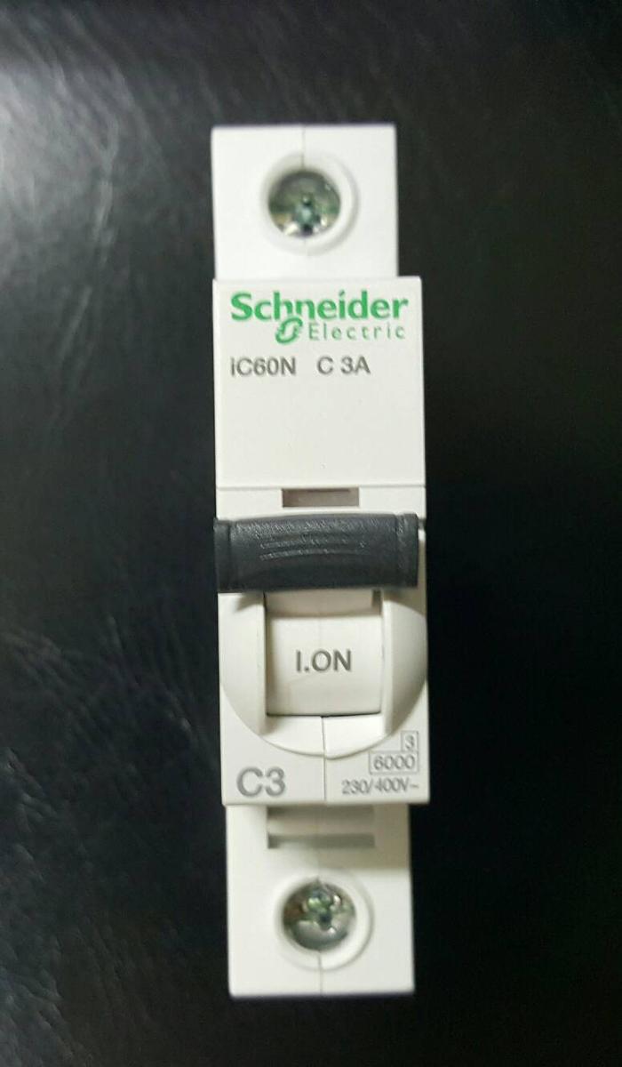 Jual SCHNEIDER MCB IC60N 6kA 1P 3A A9F74103 - Jakarta Barat - Arena ...