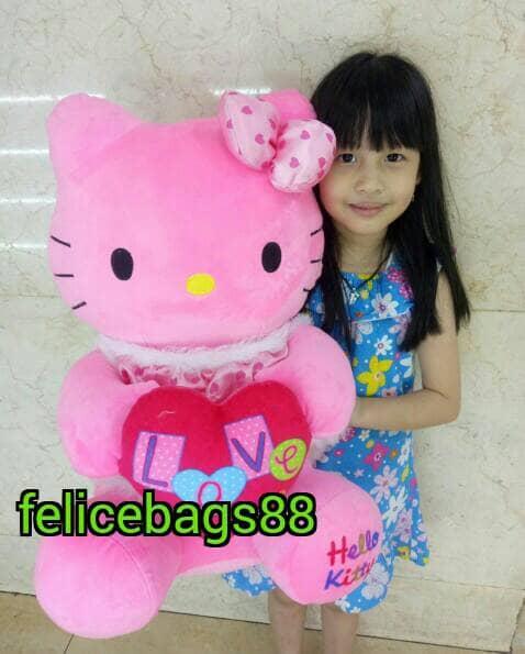 Boneka Hello Kitty Love