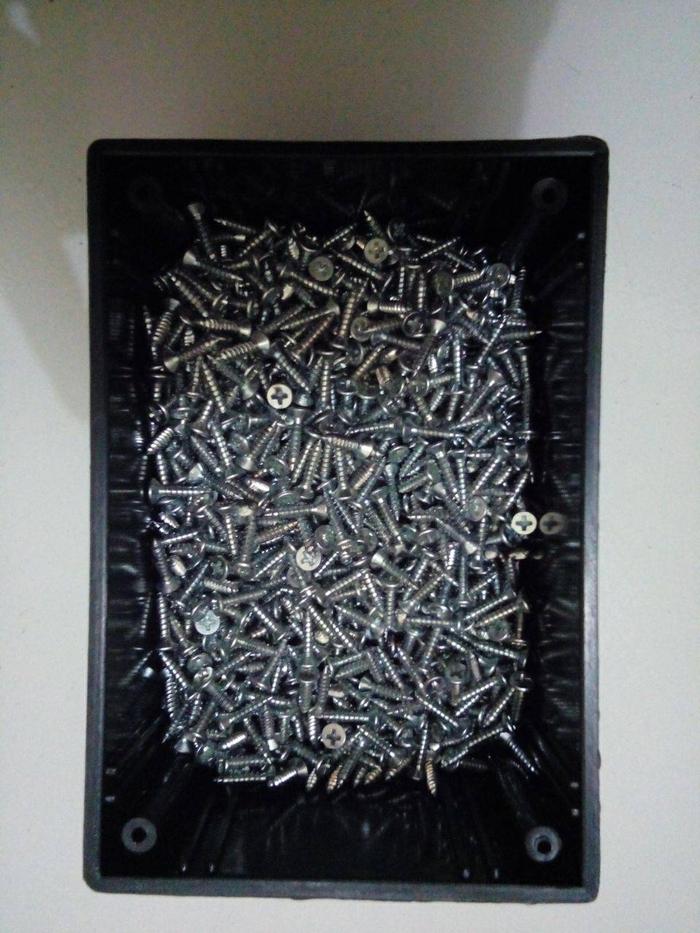 Jual sekrup untuk box,scrub baut box murah isi 2000 - Jakarta Barat ...