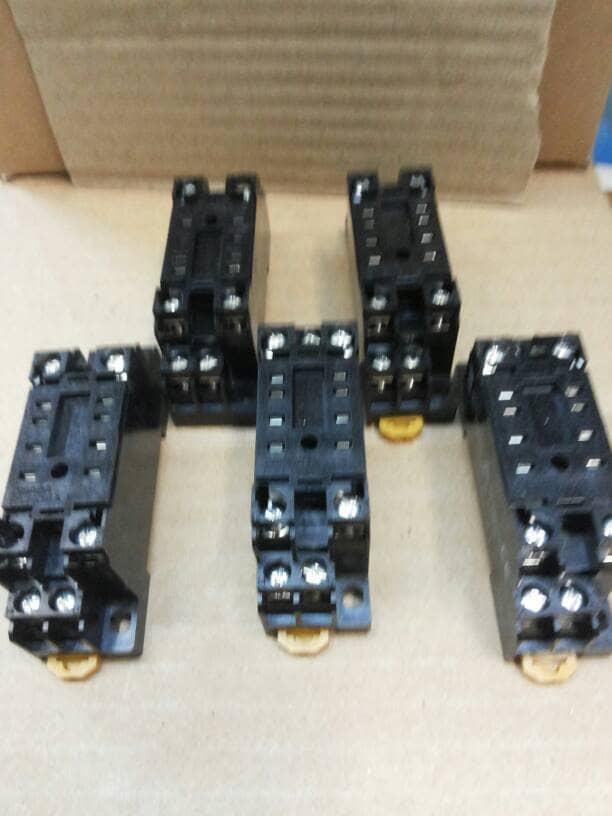 Jual OMRON SOCKET RELAY PYF08A-E PANEL BOX DIN REL 8L0BANG PIN PIPIH ...