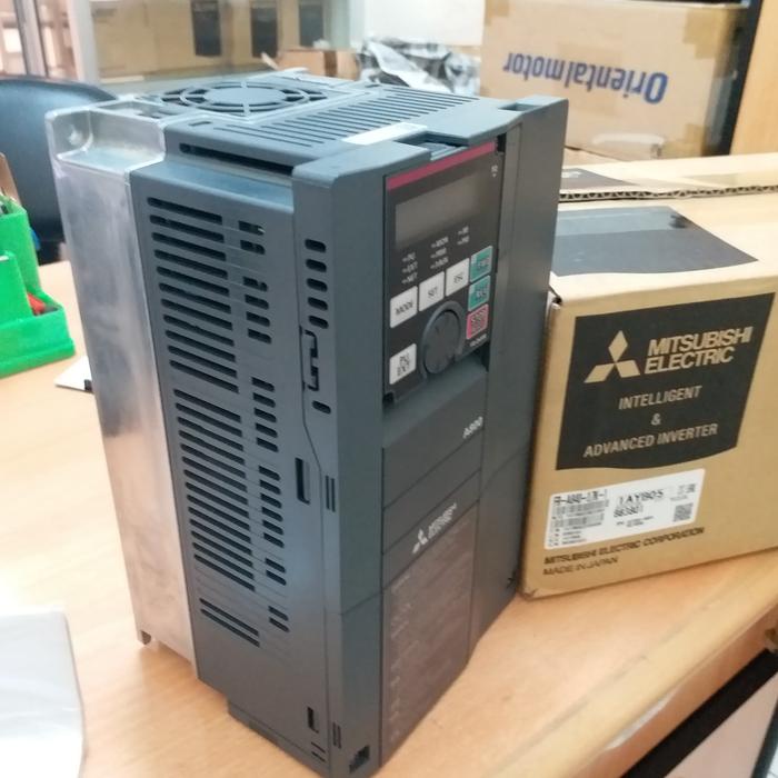 Jual Mitsubishi Inverter FR-A820-3.7K-1 3Phase 220VAC 5HP - Jakarta ...