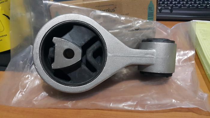 Jual Nissan Xtrail T31 Mounting Kanan Atas ROD TORQUE 11350-JY20A GRADE ...