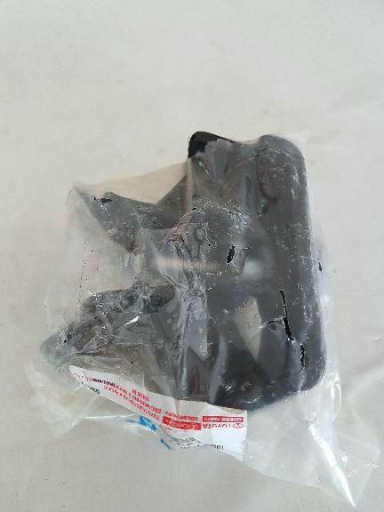 Jual Engine Monting Mounting Transmisi Innova Fortuner Hilux Diesel AT ...