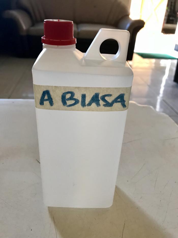 Jual Thinner A Biasa + jirigen 1 liter pengencer cat duco & epoxi ...