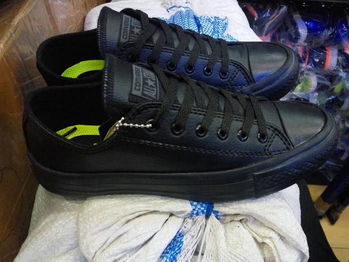 Sepatu Converse Original Kulit