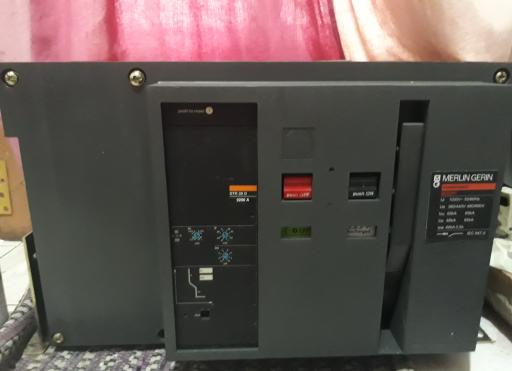 Jual ACB MERLIN GERIN 3200A 4P M32H1 STR28D Masterpact 65kA - Jakarta ...