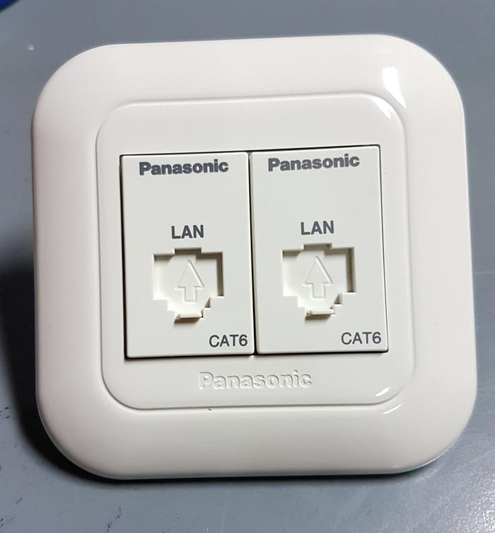 Jual SAKLAR DOUBLE LAN CAT6 PANASONIC WIDE SERIES ETHERNET WEJ24886 ...