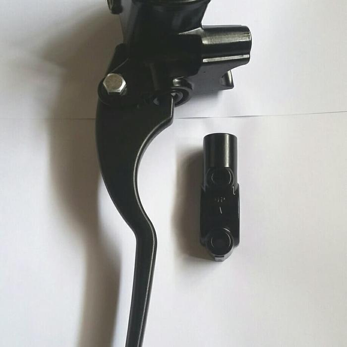 Jual Original dan baru -Master rem kiri belakang Xmax 250 - Kota ...