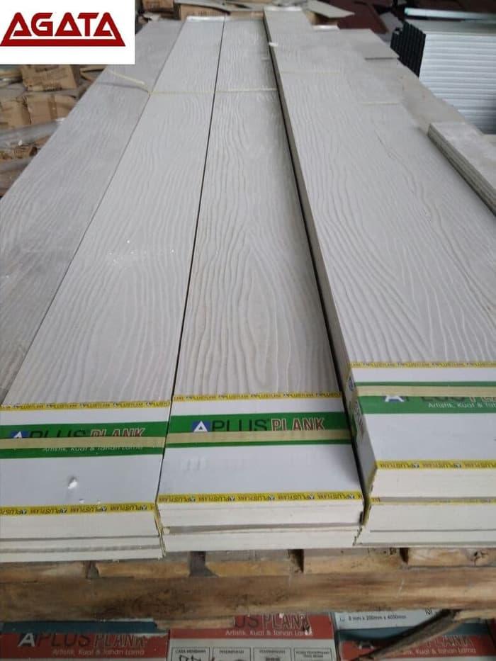 Jual LISPLANK LISPLANG DINDING,DEKORASI MOTIF KAYU 8mm x 30cm x 305cm ...