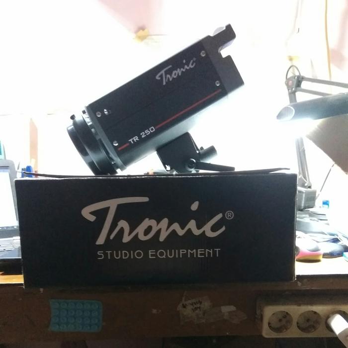 Jual Flash Blitz Lampu Studio Tronic TR250 TR-250 - Kota Surabaya ...