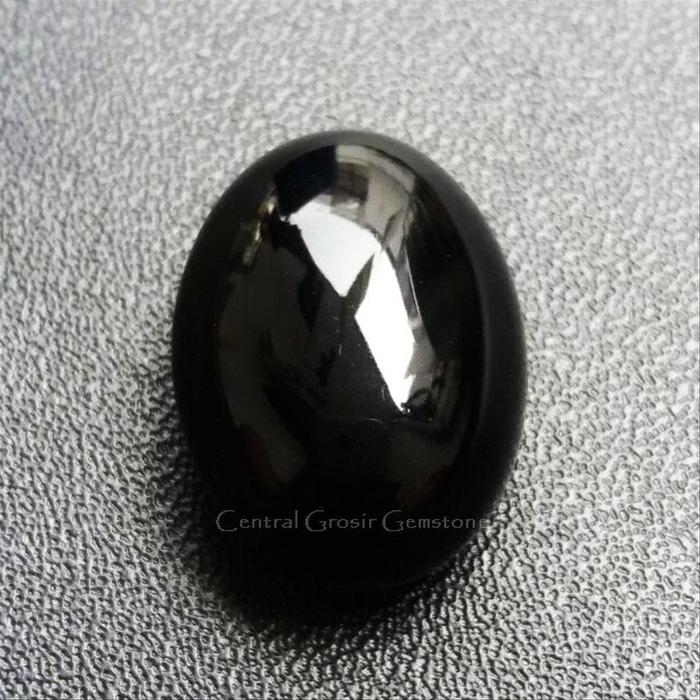 Batu Kecubung Hitam