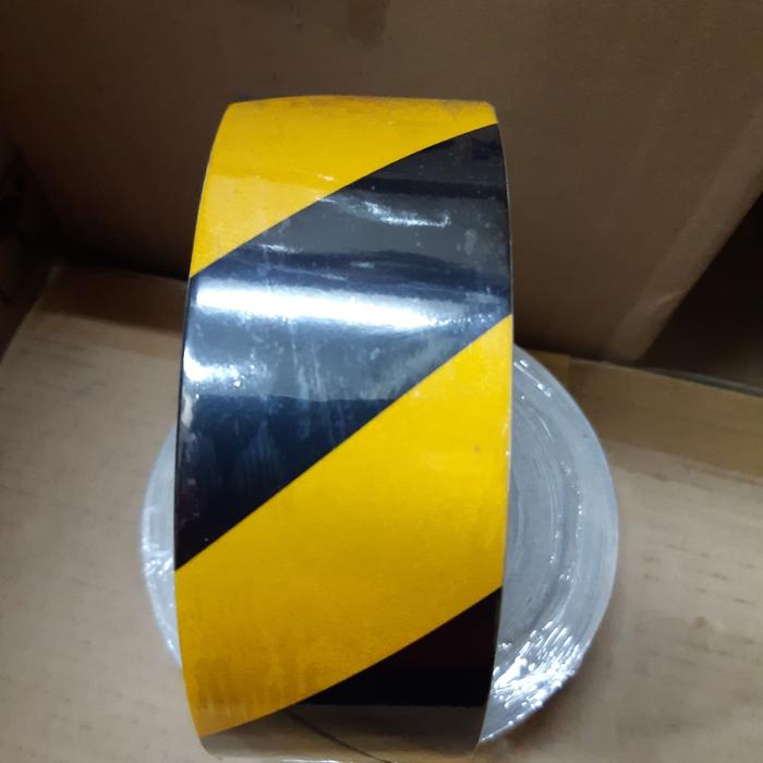 Jual 3M 610 yellow Black sticker scotchlite.50mm x 45m - Jakarta Barat ...