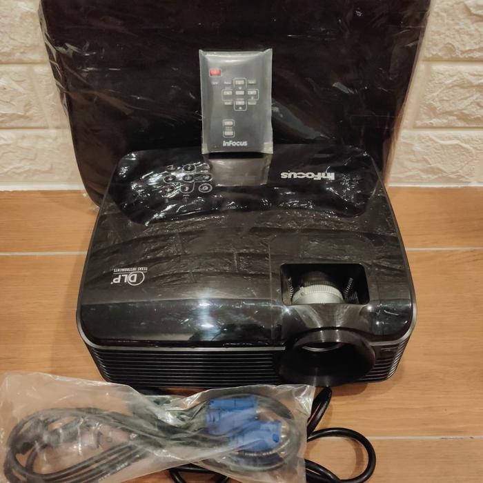 Jual proyektor bekas infocus IN105 terang mantap - Kab. Banyumas ...