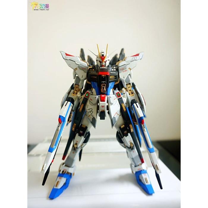 Jual DIY papercraft Gundam strike freedom - Kota Bandung - dearbestshop ...