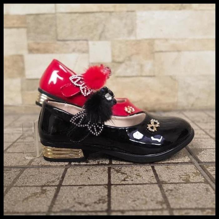 Koleksi Sepatu Pesta