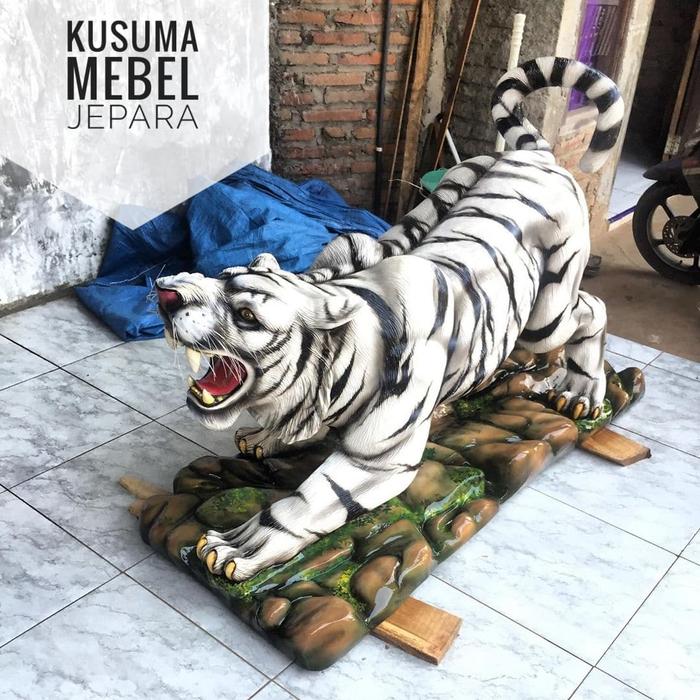 Jual Patung Macan Harimau Finishing Warna Realis Kayu Trembesi Solid ...