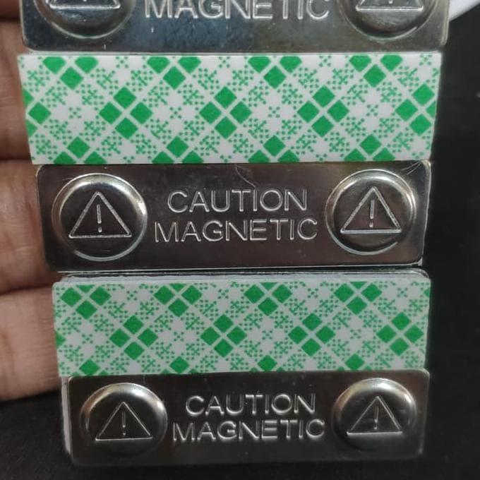 Jual CAUTION Magnet Nama Dada Name Tag Nametag Pin Wing Papan Nama ...