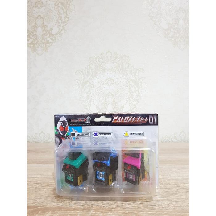 Jual Kamen Rider Fourze - DX Astro Switch Set 01 - Kota Tangerang ...
