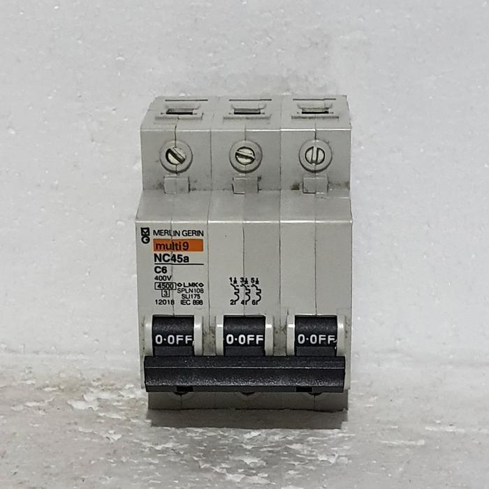 Jual MCB Multi9/Multi 9 Merlin Gerin NC45a C6 3P 6A - Jakarta Pusat ...