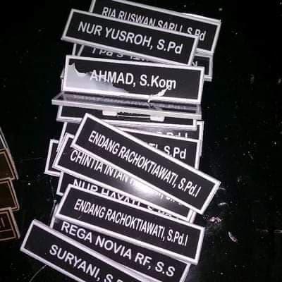 Jual cetak name tag/nam dada - Kab. Bogor - sinar G | Tokopedia