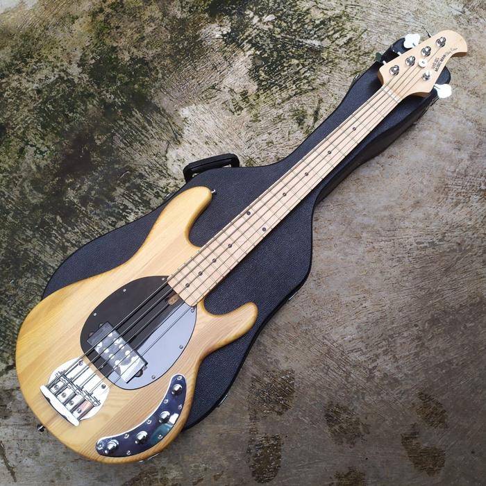 Jual Bass Elektrik Musicman Sting Ray Custom 5 senar warna natural ...