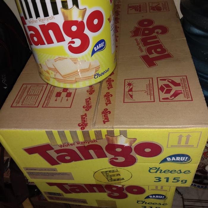 Jual wafer tanggo rasa keju ..per kaleng 30 rb - Kota Surabaya ...