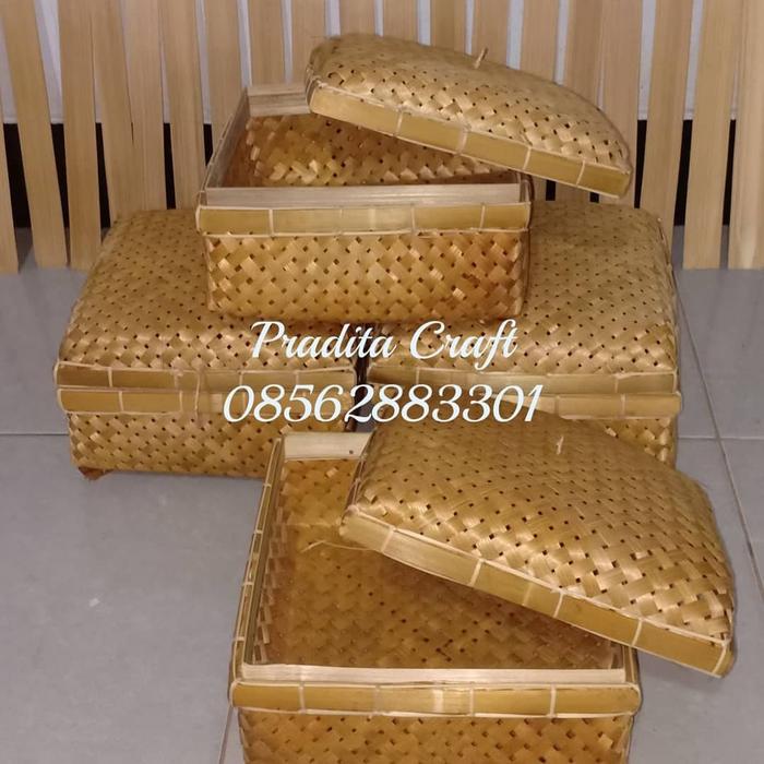 Jual TEMPAT ROTI SOKASE / HAMPERS PARCEL / BESEK PARSEL 30 x 30 cm ...