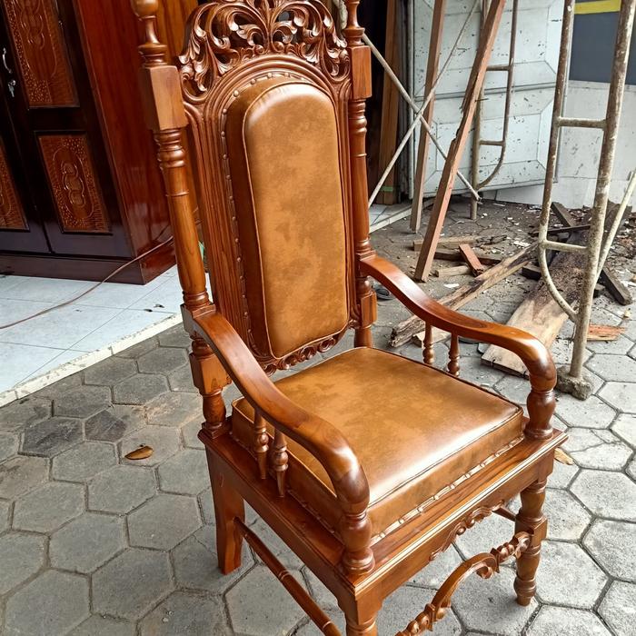 Jual kursi podium. kursi masjid. kursi hakim. kursi raja - Kota ...