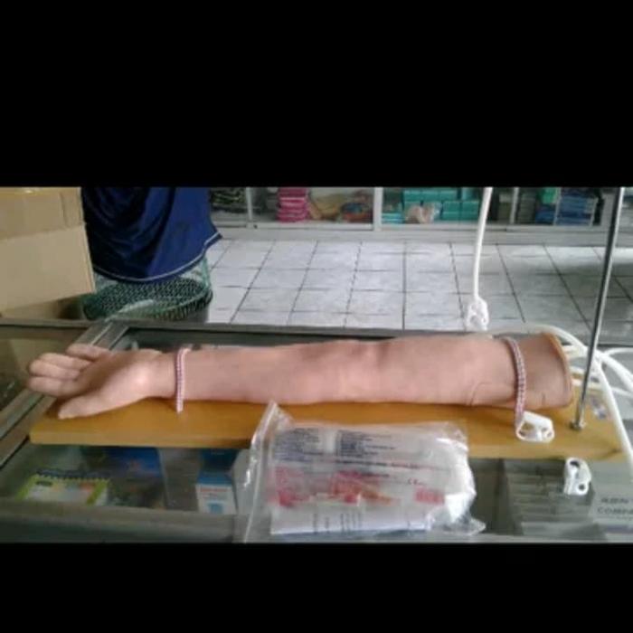 Jual manekin phantom model alat peraga tangan lengan infus silicon ...