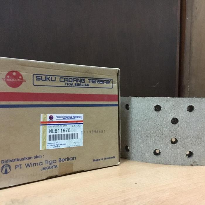 Jual Lining Kit Depan Fuso / Kampas Rem Depan Fuso Original WTB ...