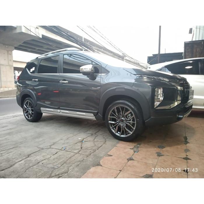 Jual Paket Velg Mobil Xpander Ring 18 Black Chrome HSR EVOKES Plus ...