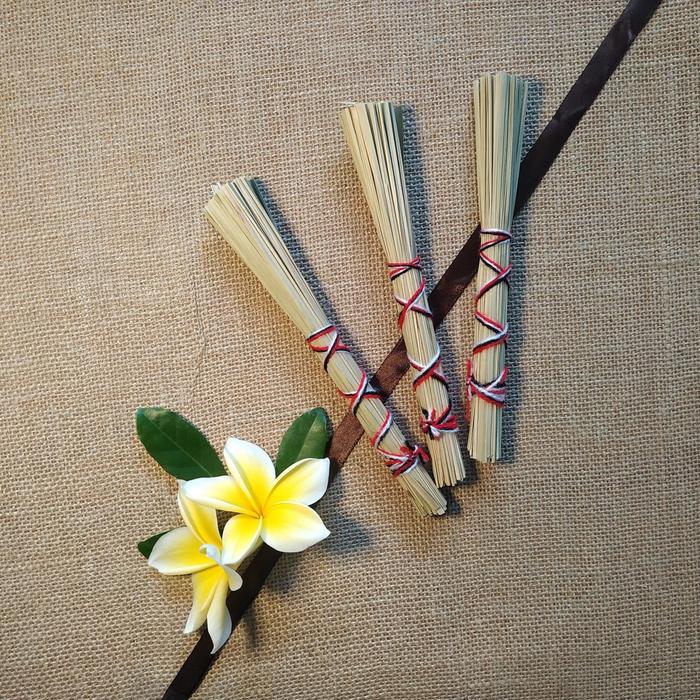 Jual PEMERCIK TIRTA ORIGINAL. Penyirat tirta dari Daun Ambengan ...