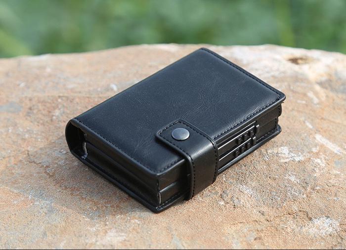 Jual Dompet Kartu Anti theft Card Box Anti Magnetic Double Card Holder ...